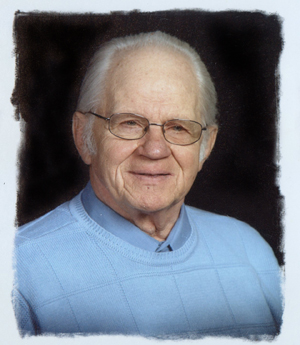 Charles M. “Duke” Straka | Roseberry's Funeral Home